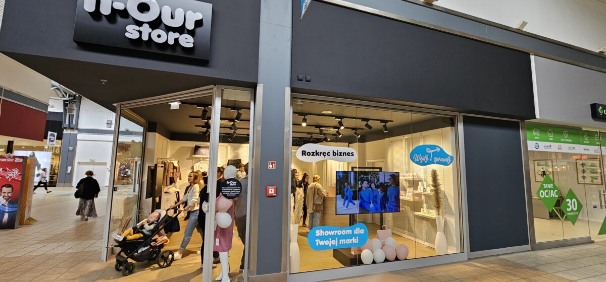 NEW H-OUR STORE APP BUSINESS MODEL TRANSFORMS SHOPPING CENTER LEASE ...